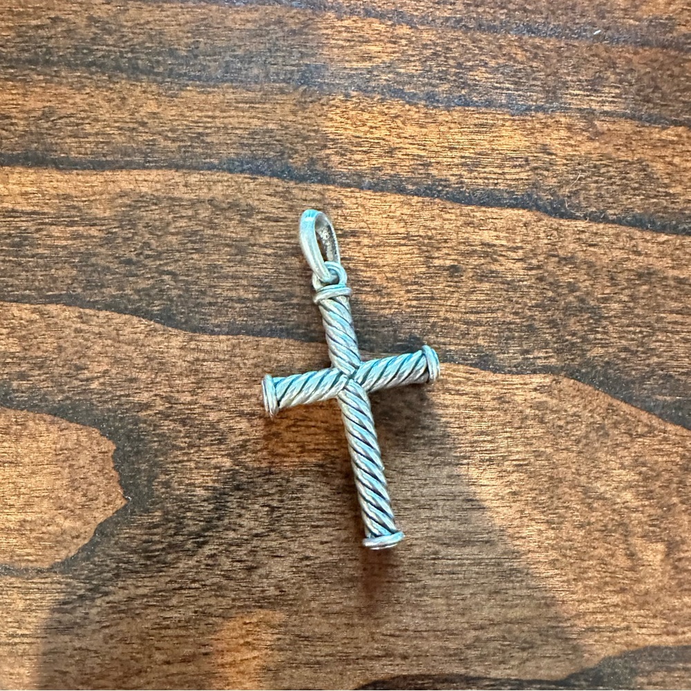 David Yurman Cable Cross Pendant (Sterling Silver) - Gem